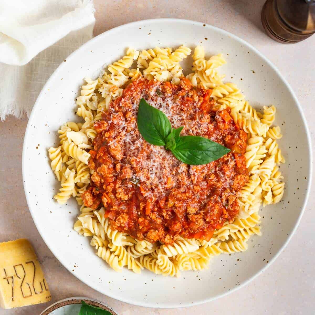 Rotini Pasta With Meat Sauce